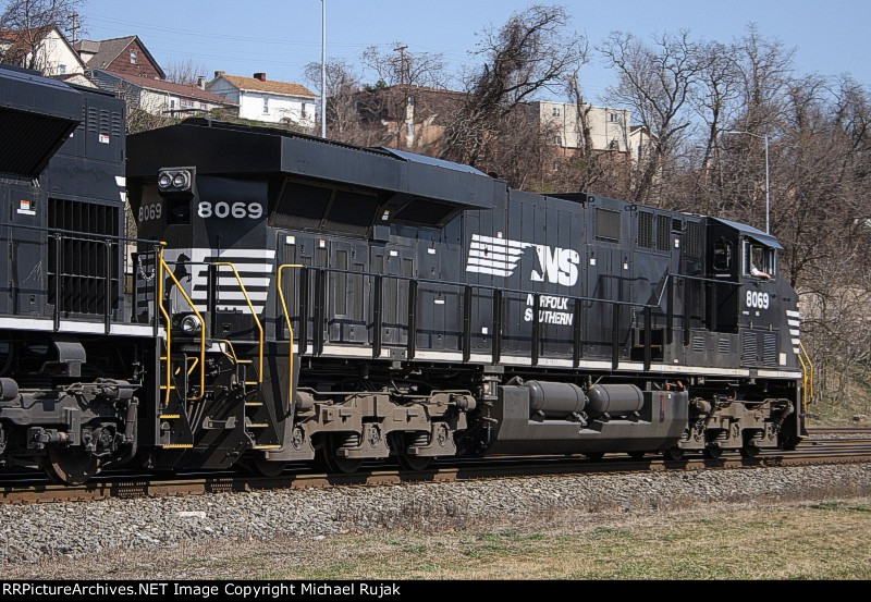 NS 8069